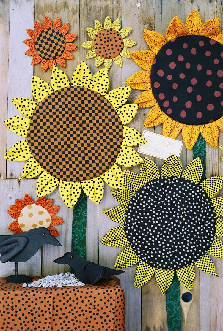Sunflower Mats , Sew Wonderful Dreams - Applique and Paper Piecing Patterns